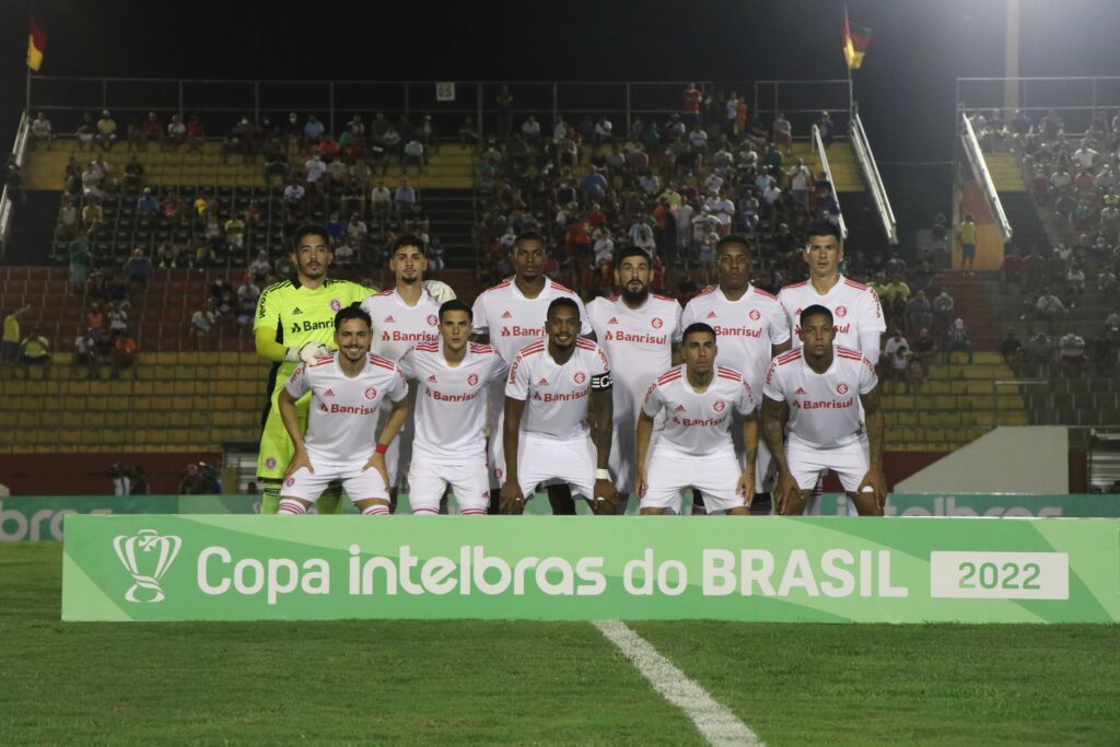Sobre o retrospecto do Inter em estreias pela Copa do Brasil