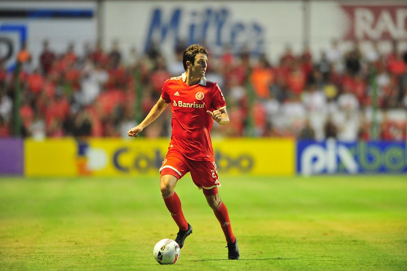 Dirigente do CSKA volta a dar declaração sobre o futuro de Mário Fernandes