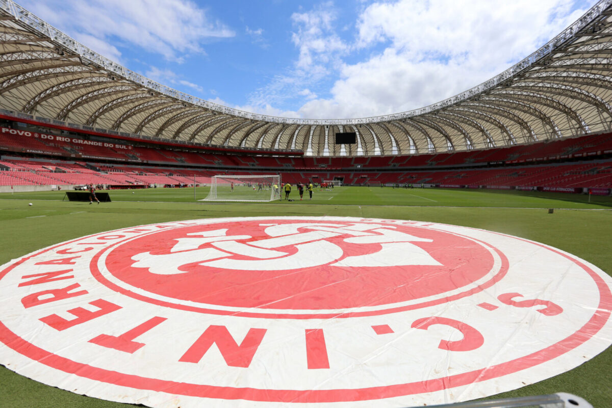 Novo reforço já está em Porto Alegre para assinar com o Inter