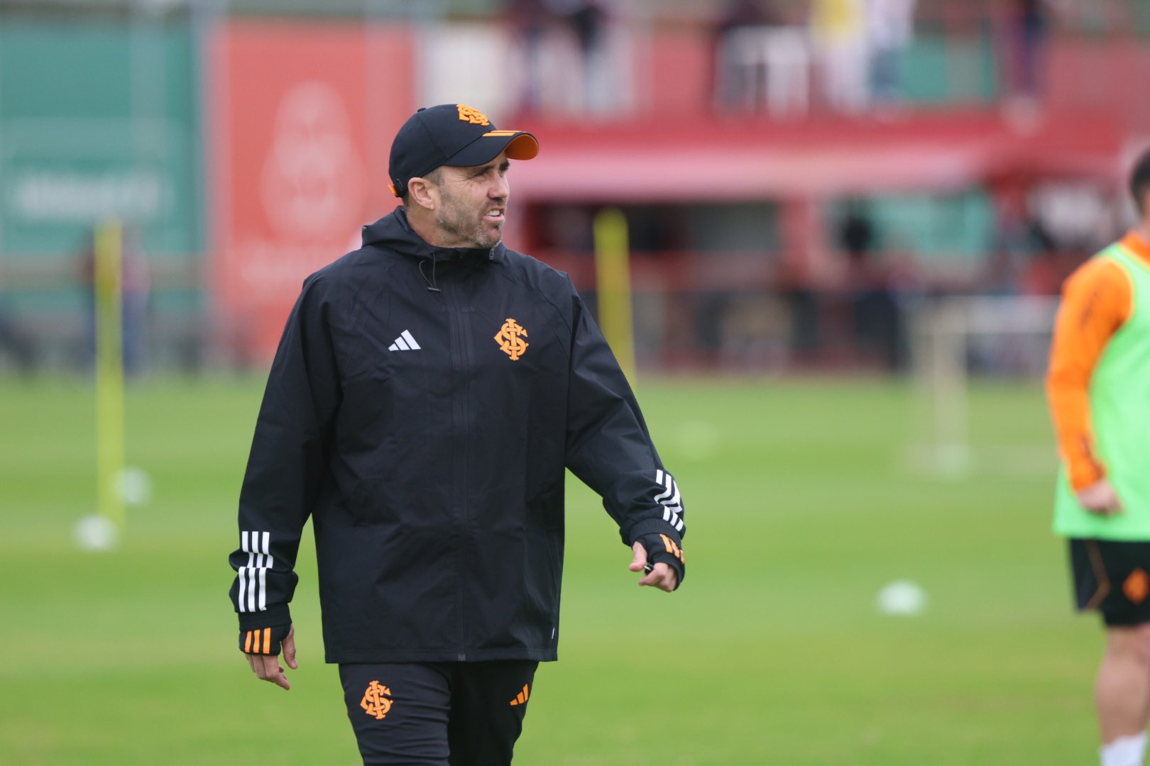 No estádio! Saiba por que Coudet comandará o treino do Inter no Beira-Rio