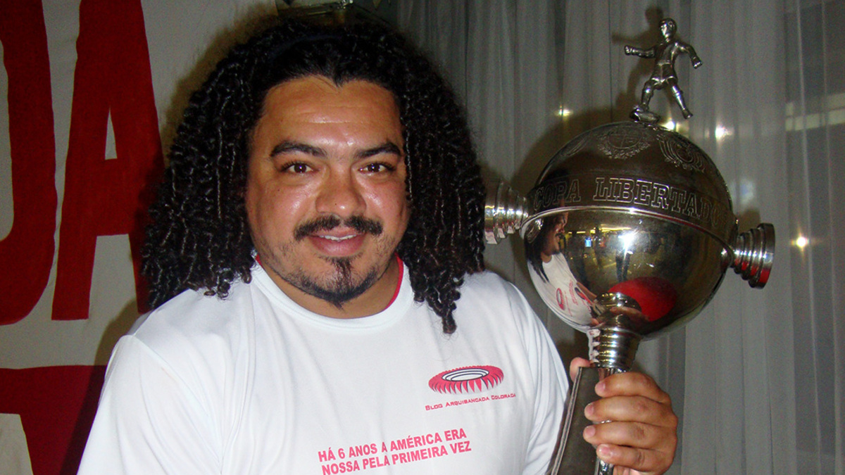 Perdigão perde a paciência e faz postagem que movimenta a torcida do Inter