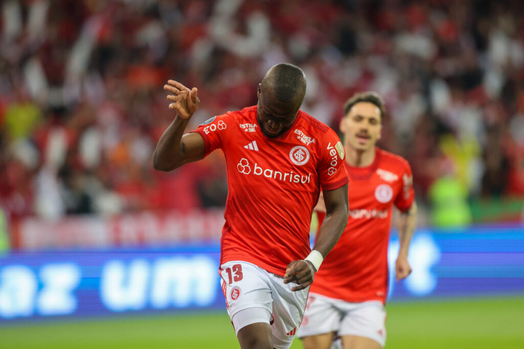 Enner Valencia iguala marca de Rafael Sobis; entenda