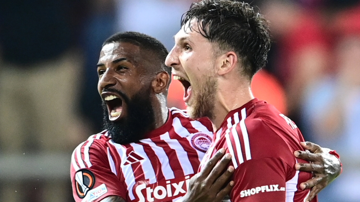 Eleito melhor lateral da Grécia, Rodinei cita o Inter em entrevista