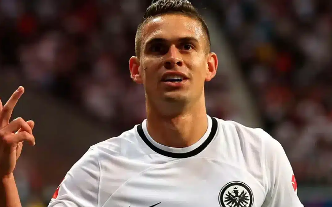 André Cury segue confiante que Borré será jogador do Inter: "Boas chances"