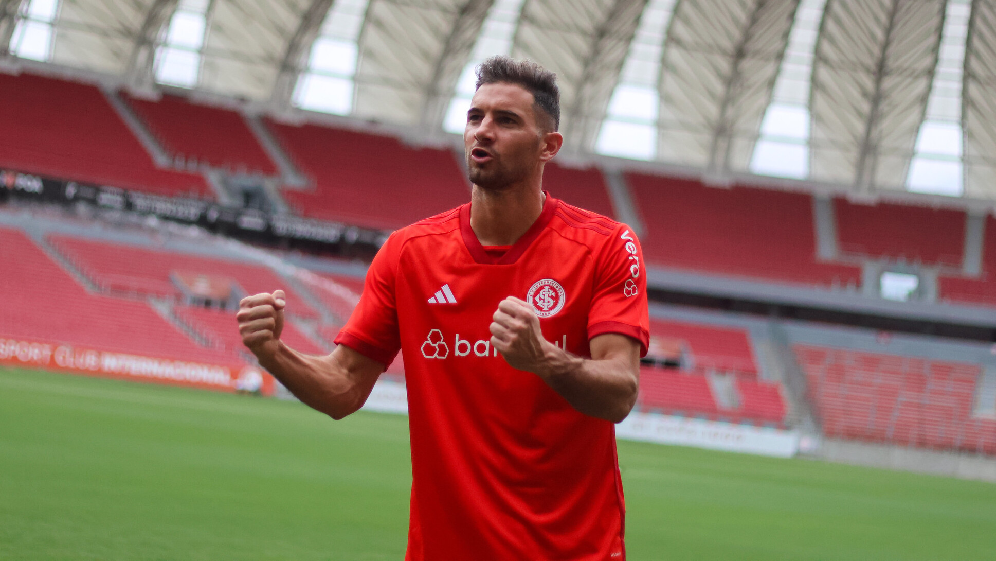 A notícia sobre Lucas Alario que animou a torcida nesta sexta-feira