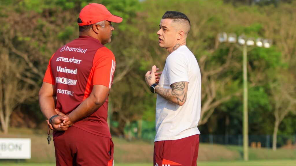 D’Alessandro rasga elogios a Roger Machado