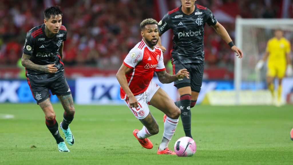 Wesley surpreende ao falar sobre a arbitragem da partida contra o Flamengo