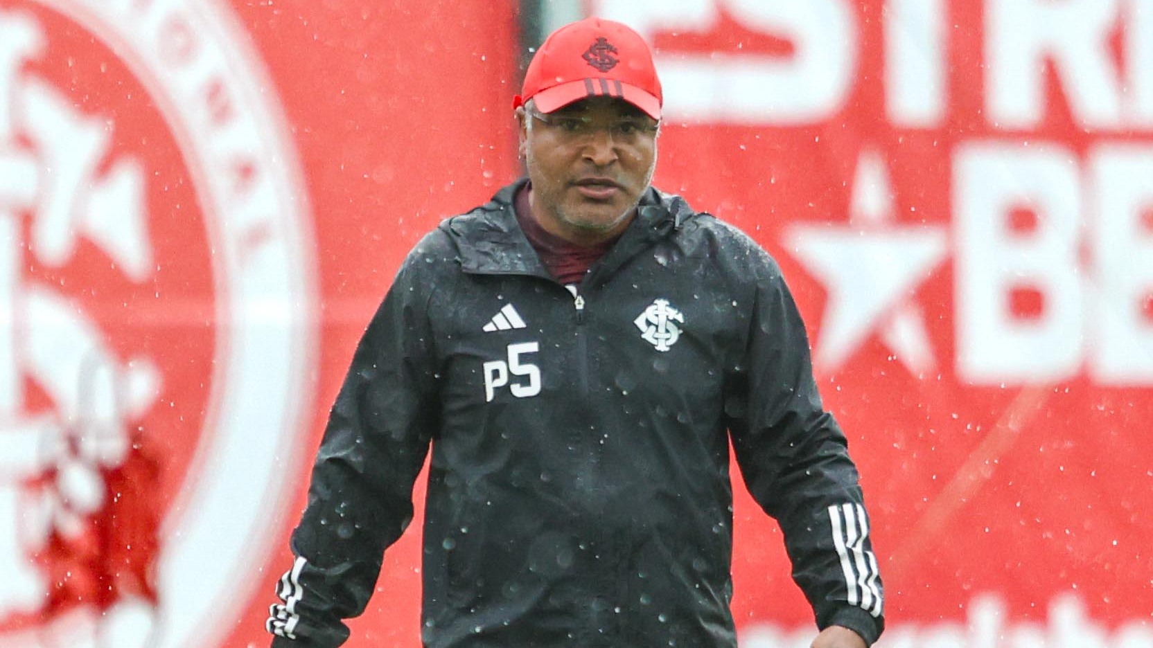 Roger Machado e jogadores conversaram com reforço do Inter; saiba mais