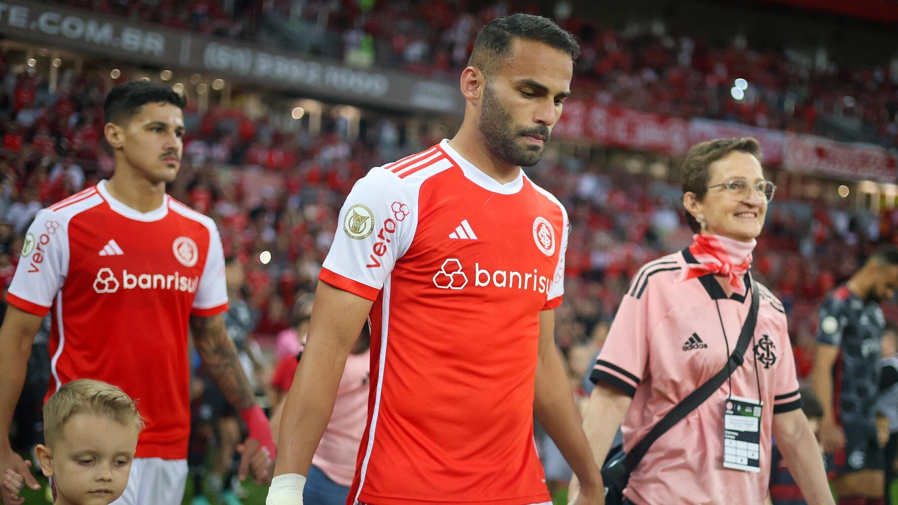 Santos volta a tentar contratação de Thiago Maia; saiba mais