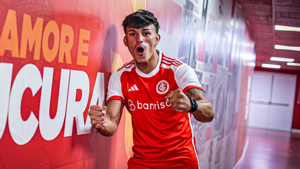 Inter acelera negociação por reserva de Bernabei para 2025