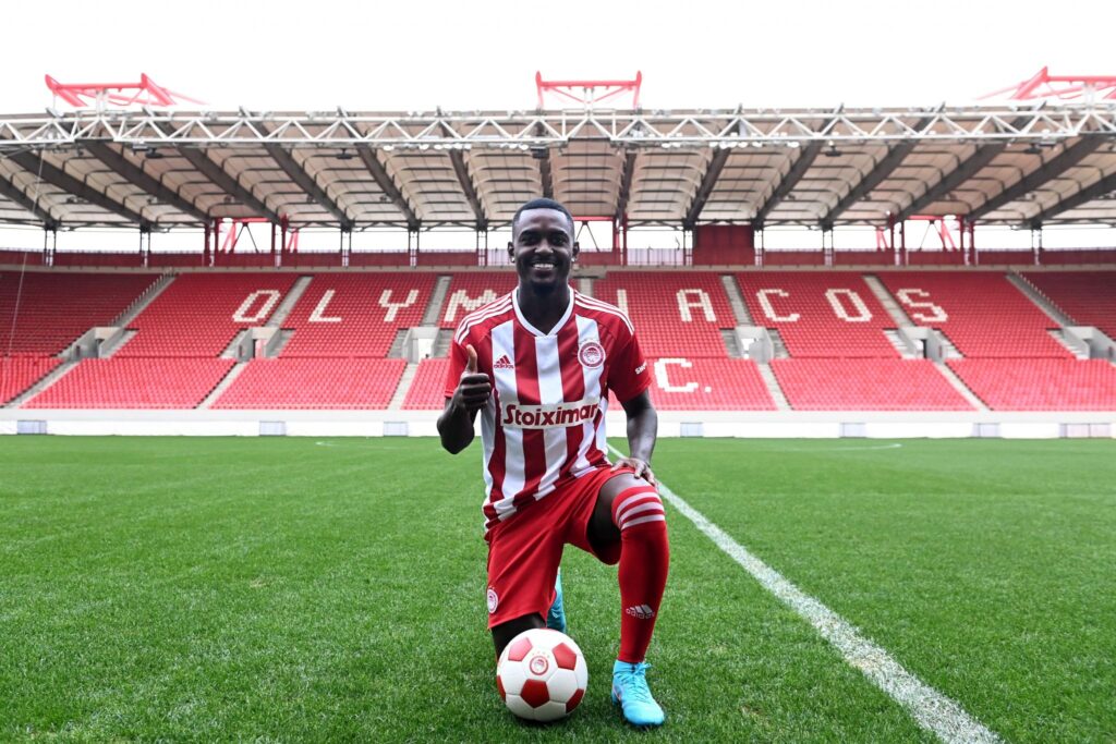 Clube do Rio de Janeiro entra na disputa com o Inter pelo lateral ...