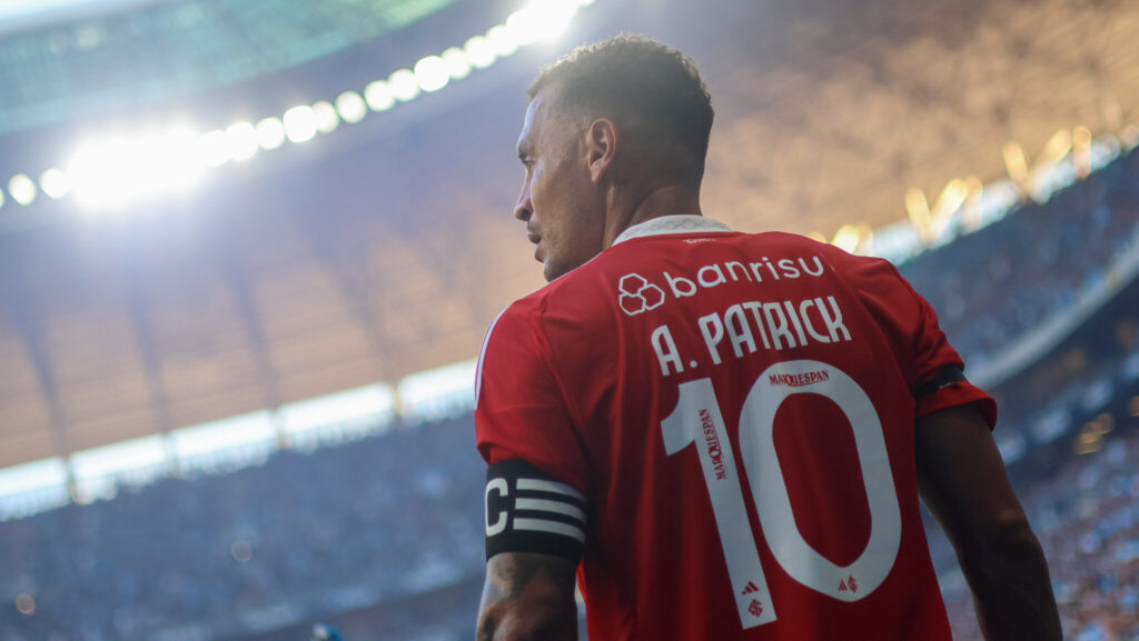 Repercute resposta de reforço do Inter sobre Alan Patrick