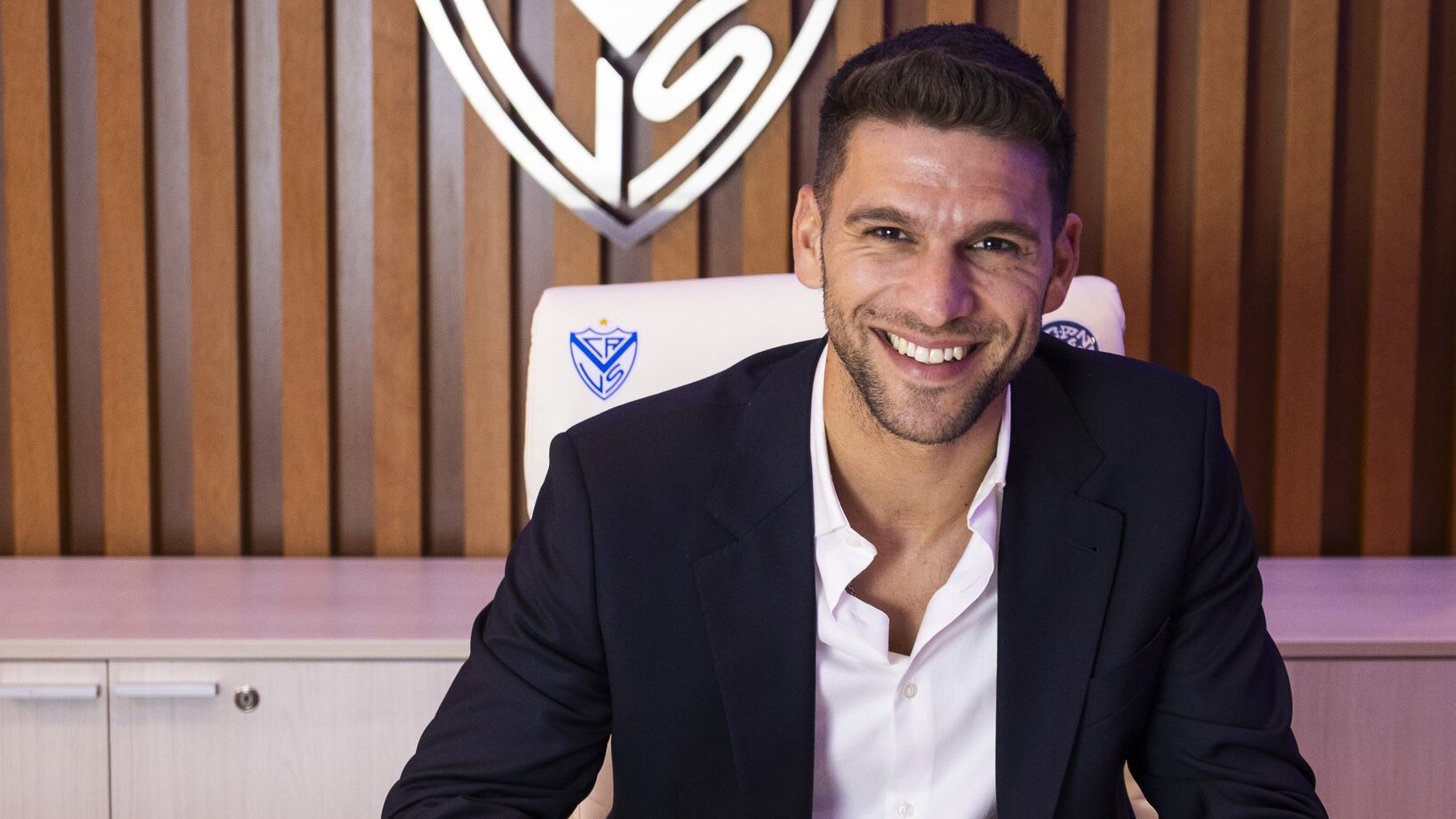 Zagueiro sondado pelo Inter aceita proposta para atuar na Argentina