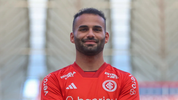 Os três volantes do Inter que iniciam o ano no Departamento Médico