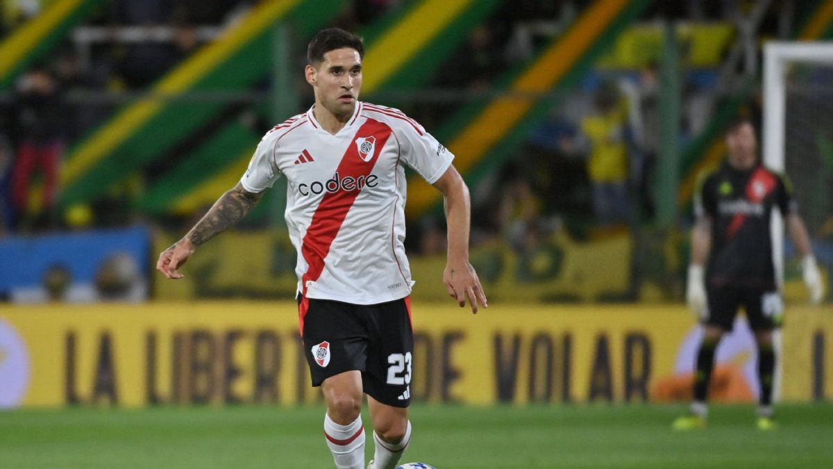 Mais informações sobre Rodrigo Villagra, volante próximo do Inter